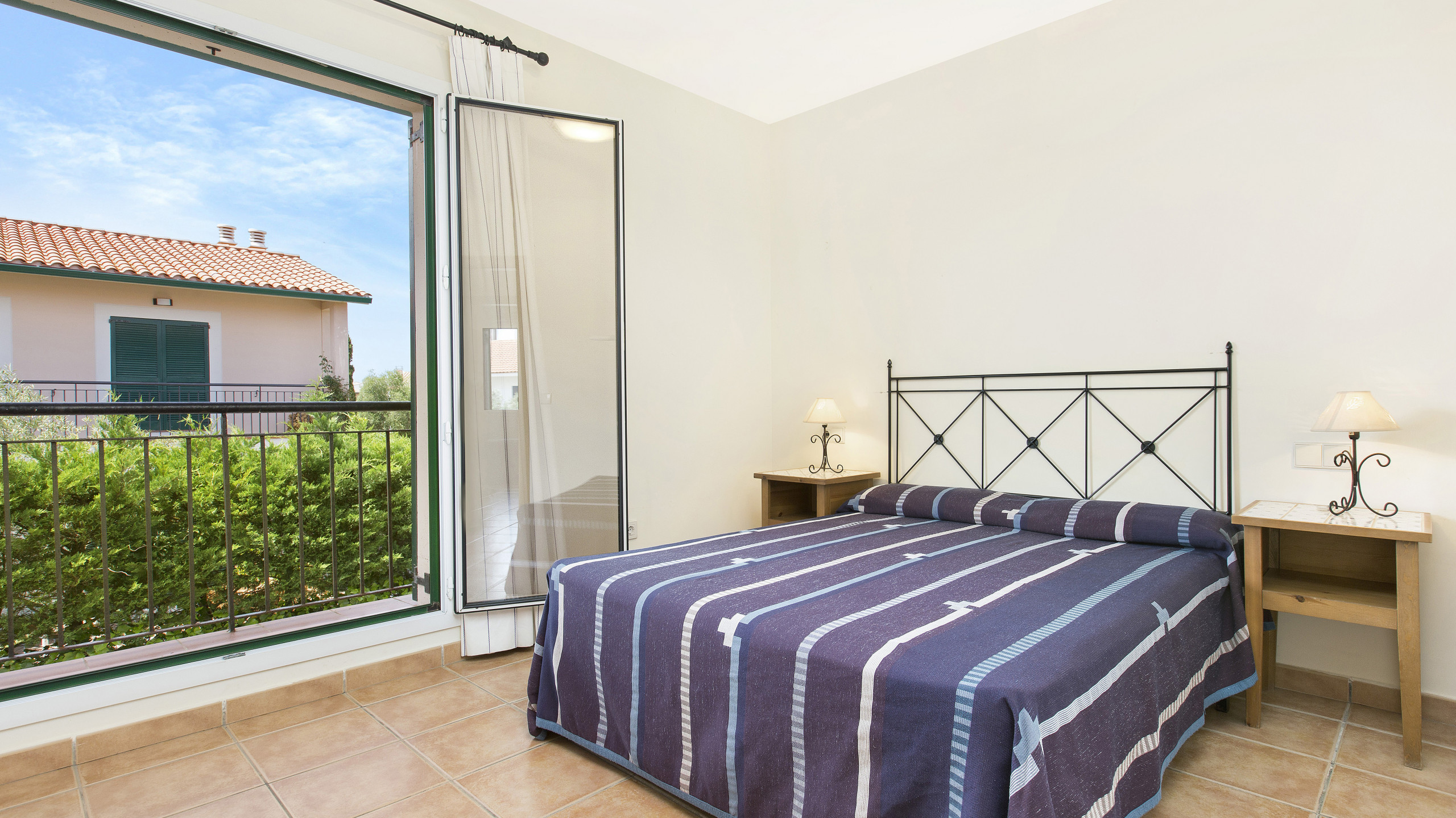 mas-pinell-44 - LLAFRANC VILLAS